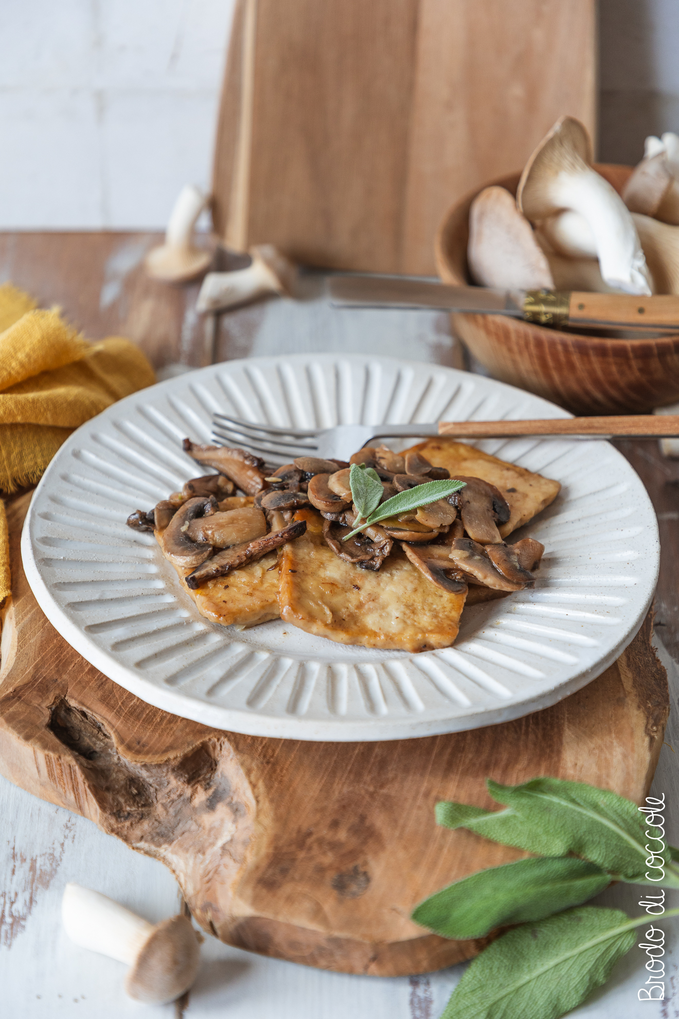 Scaloppine di tofu ai funghi - Brodo di coccole